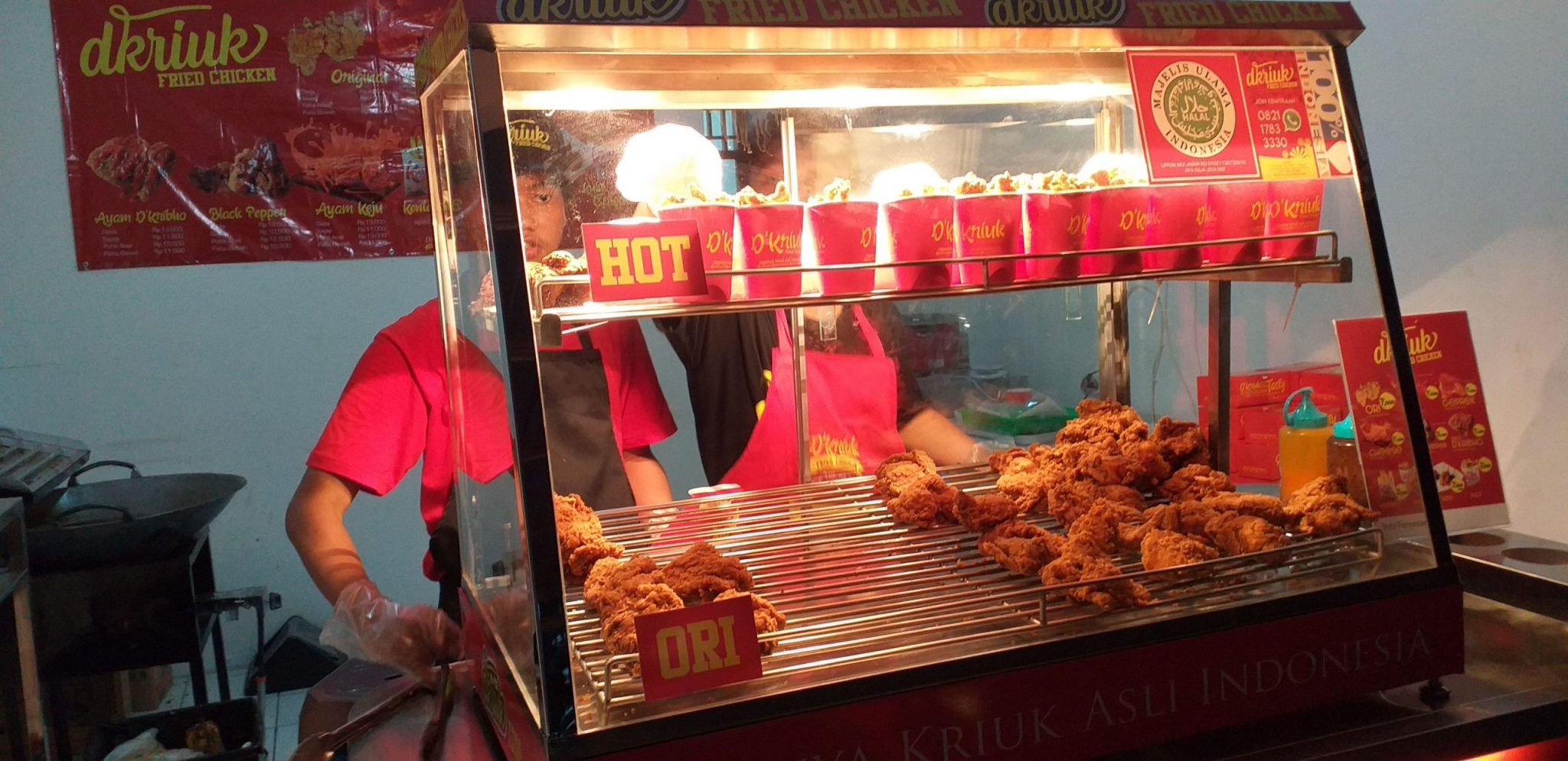 Mengenal Dkriuk Fried Chicken, Kemitraan kulimer ekonomis yang terkenal ...